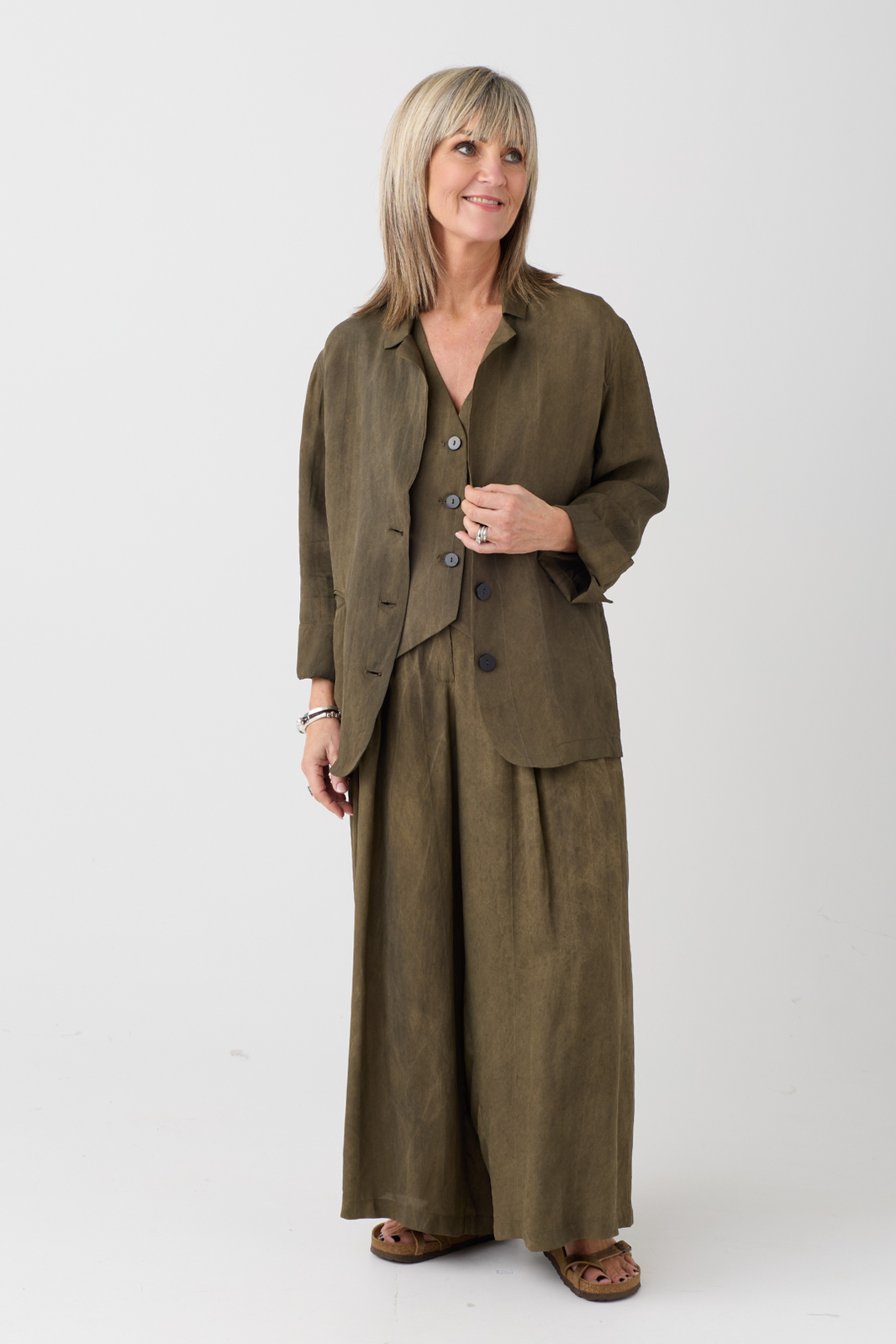 el2 – Jude Law Boutique